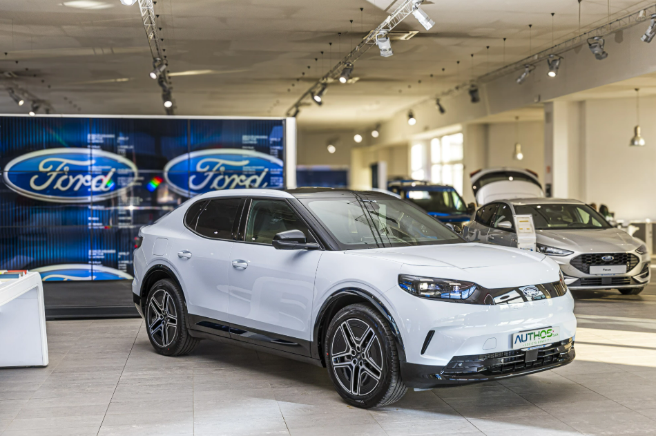 Comoda e sportiva: in tre parole, Nuova Ford Capri - Prima Settimo